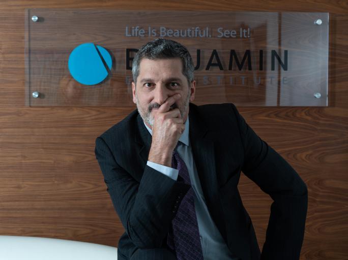 DOCTOR ARTHUR BENJAMIN | Benjamin Eye Institute